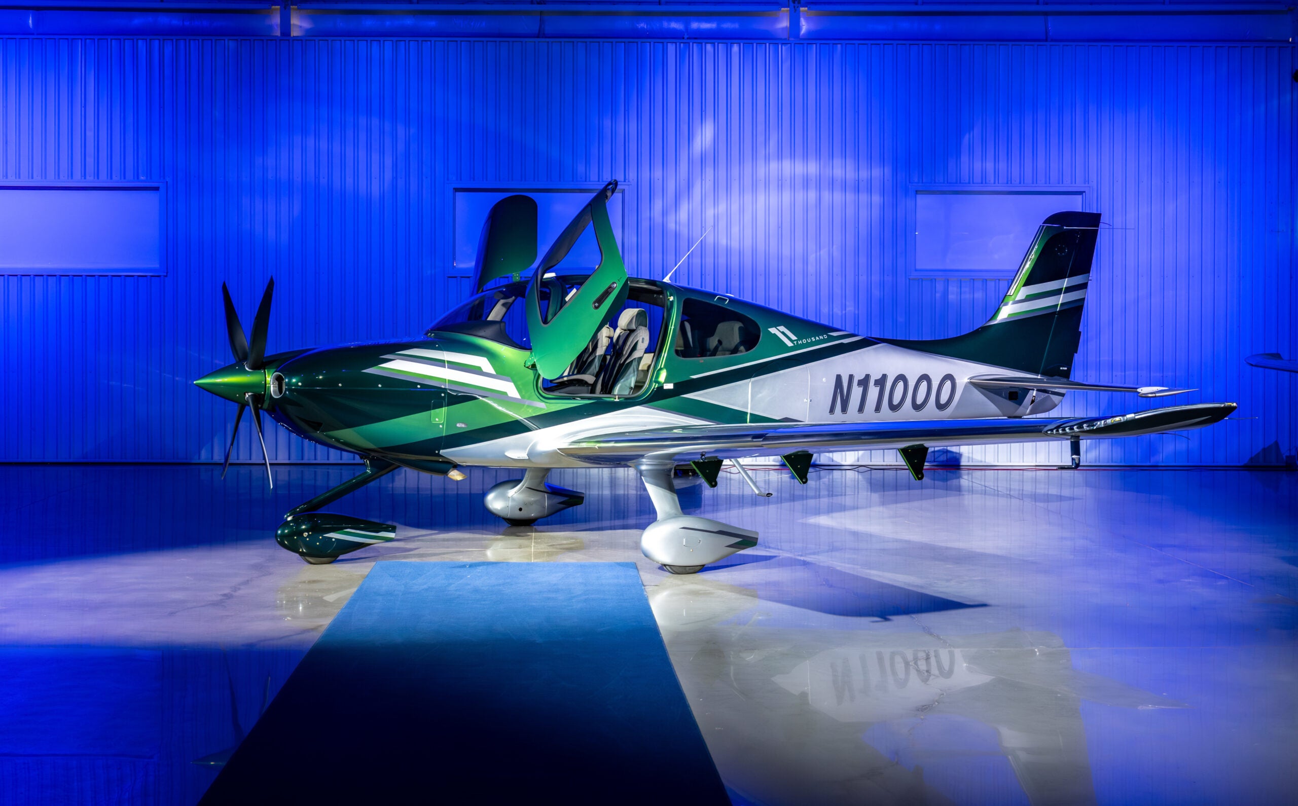 Cirrus Delivers 11,000 SR Series Aircraft | Cirrus Aircraft | Canada