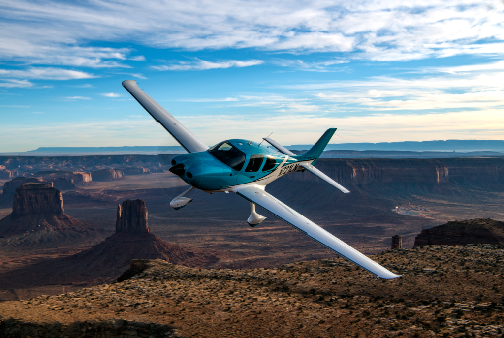 Generations of Innovation with the Cirrus SR Series | Cirrus
